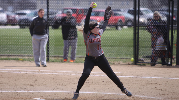 Softball splits a pair at MacMurray | April 13, 2021