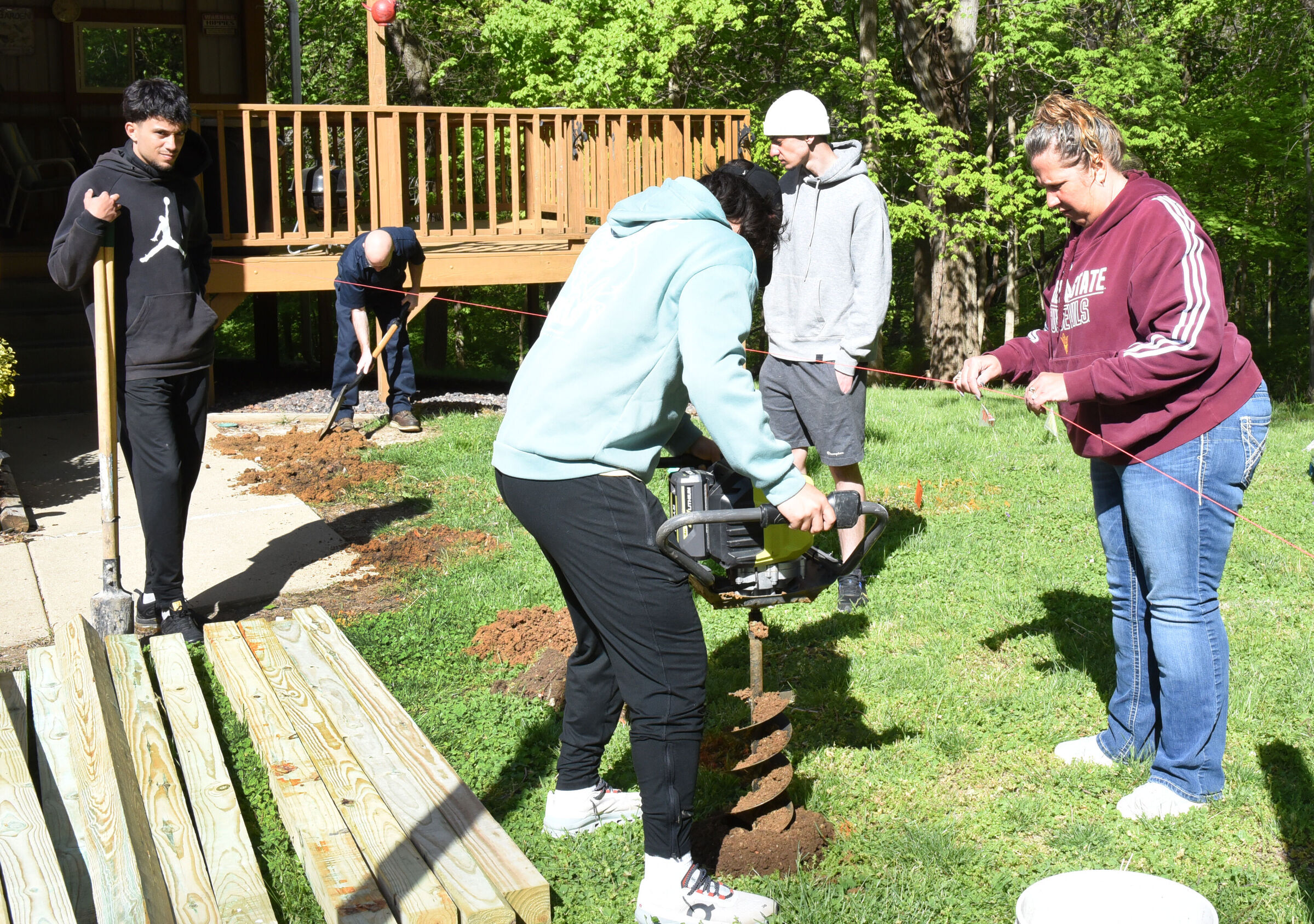 GU students build ramp for elderly neighbors | May 22, 2024